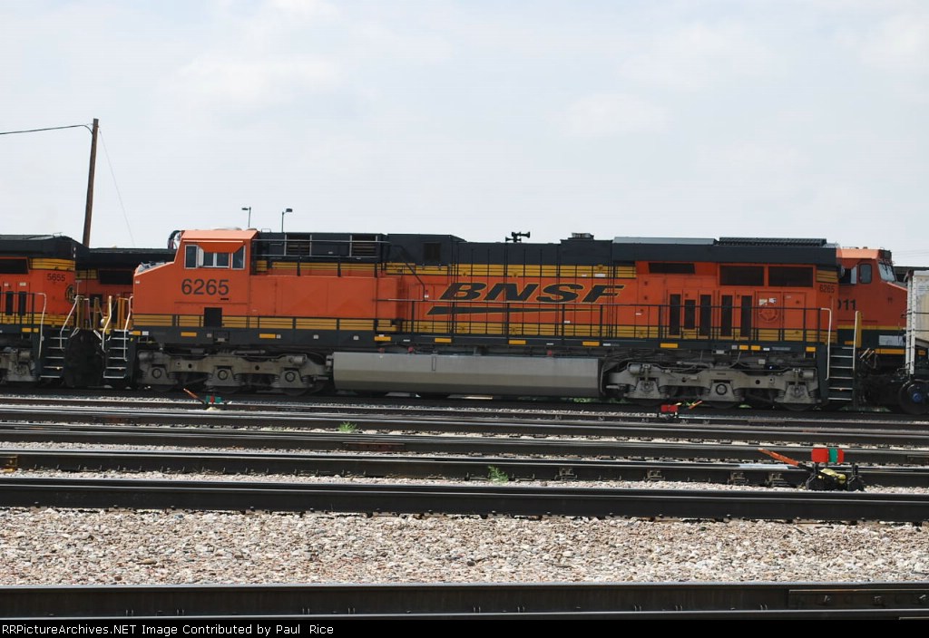 BNSF 6265